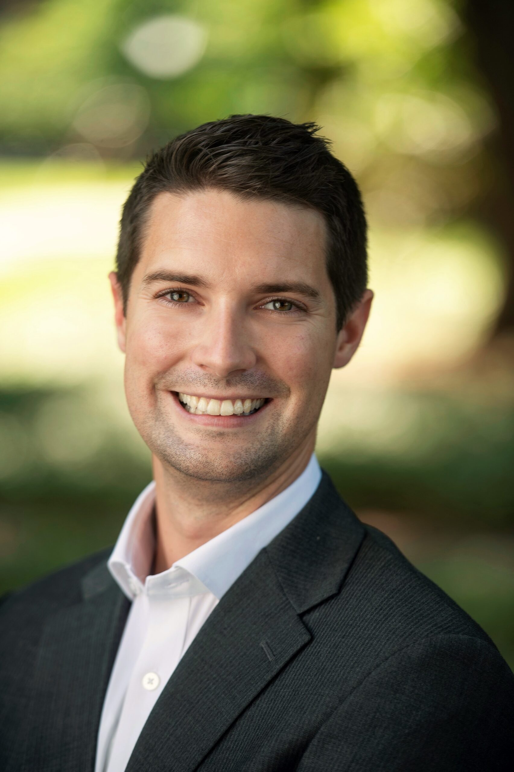 Real Humans of Bain & Co.: Casey Hubbell, HBS '22, Consultant | Clear Admit